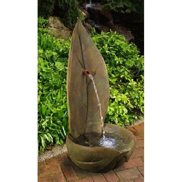 Standing Leaf Fountain | Plants Plus